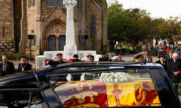 El ataúd de la reina Isabel se exhibirá en Edimburgo mientras el rey ...